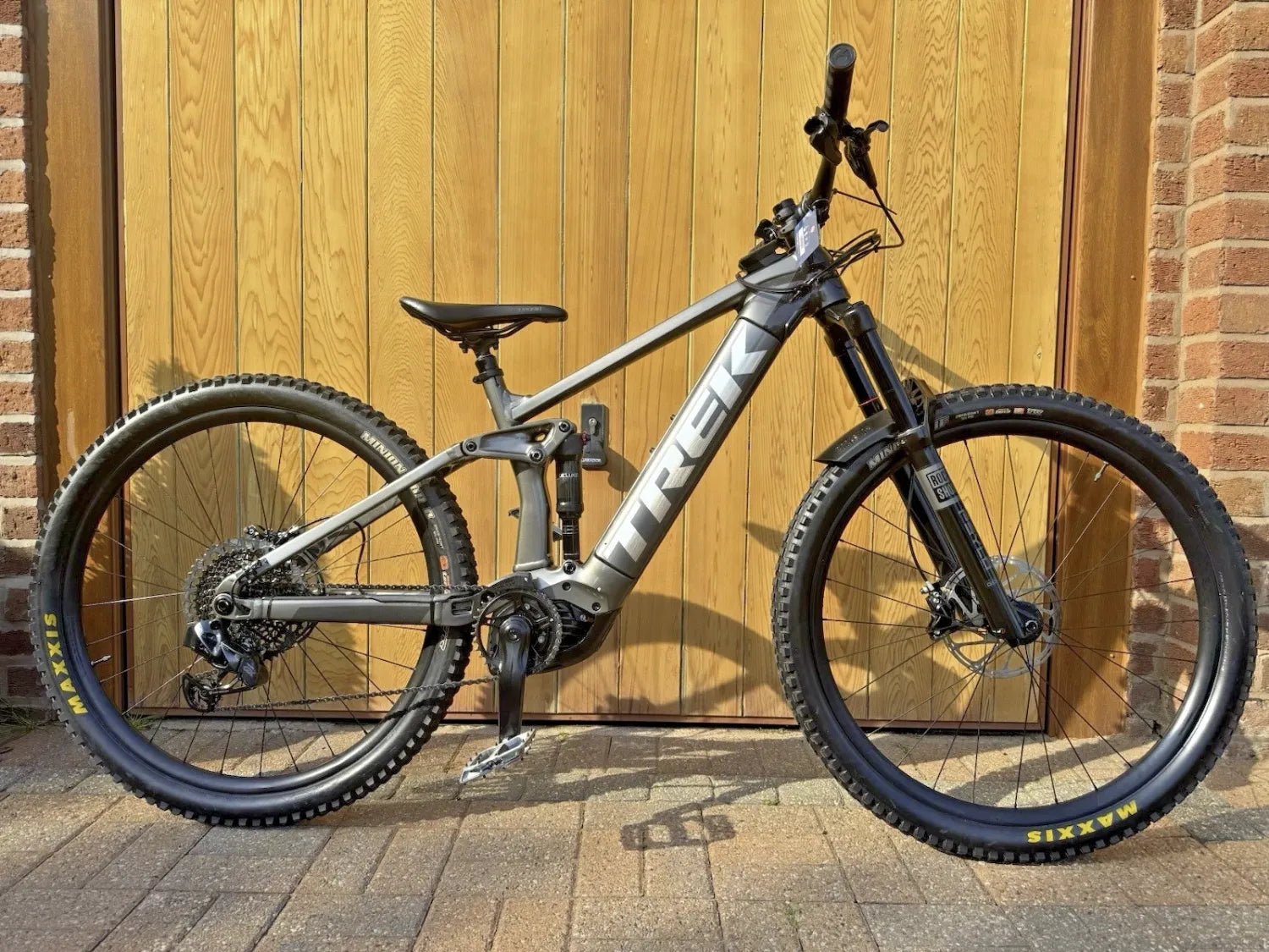 TREK UPGRADED 2023 RAIL 7 ELECTRIC FULL SUSPENSION EBIKE **MEDIUM FRAM